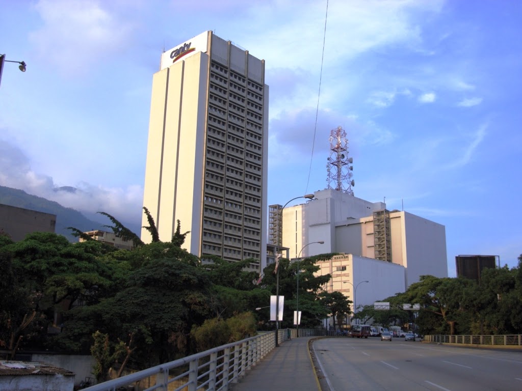 El Parroquiano: Cantv conmemora siembra del Gigante Hugo Chávez